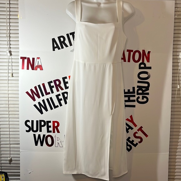 Babaton | Dresses | Aritzia Color Espace 9s Slit Dress | Poshmark